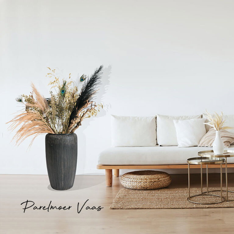 Zwarte hoge vaas scandinavian style